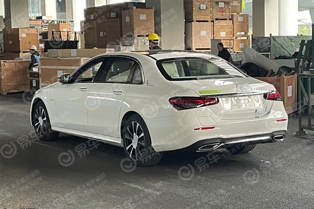 2021上海车展探馆：国产奔驰E 350eL曝光_易车