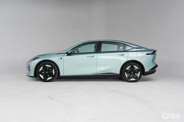 长安深蓝SL03深入人心 17.2万内无敌_易车