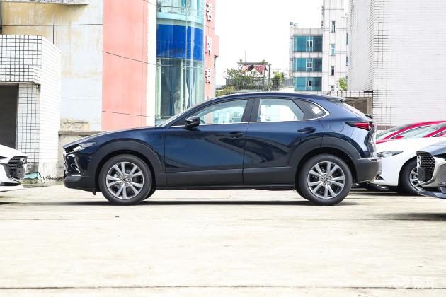 这款车圈粉无数 马自达CX-30选哪个配置_易车