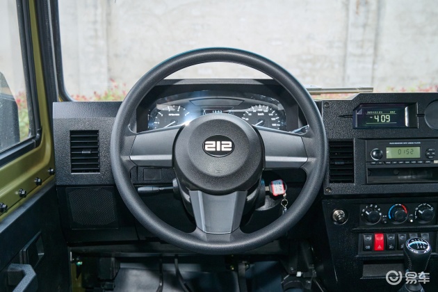 一文看懂——212 实力均衡的小型suv_易车