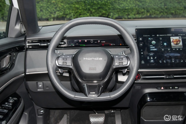 e:NP2 极湃2王者归来！配置豪华感更强_易车