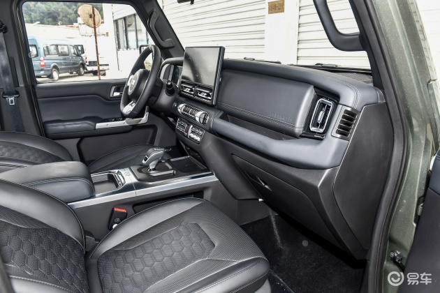 212 T01的成本肉眼可见 起步13.99万_易车