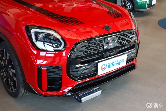 最亲民的MINI JCW车 典雅与性能并存_易车