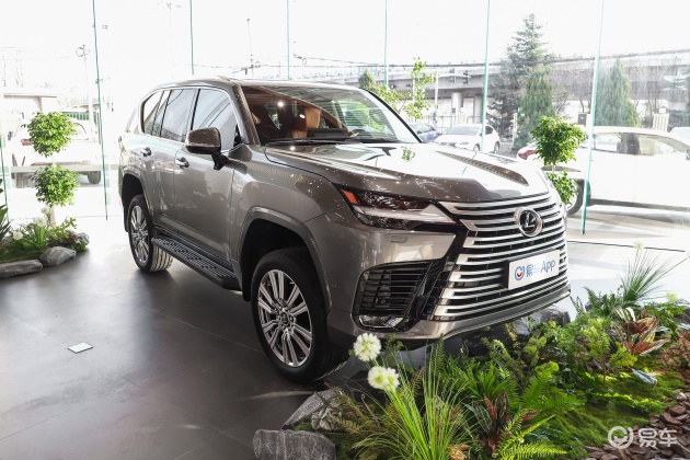 2025款雷克萨斯Lx800_易车