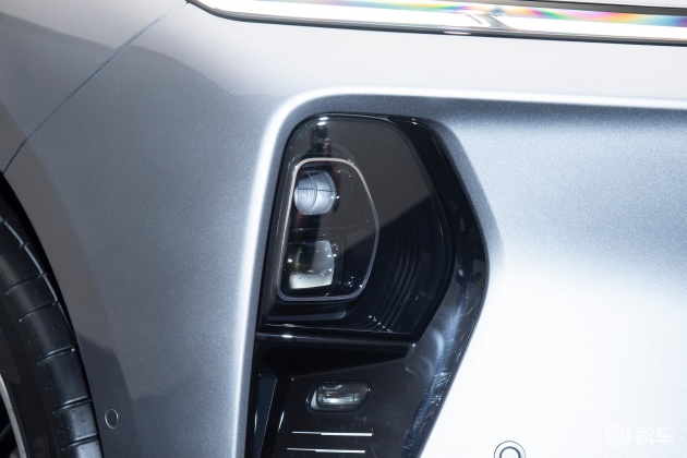 蔚来ET9外观很沉稳大气 固定齿比起售不到78.80万_易车