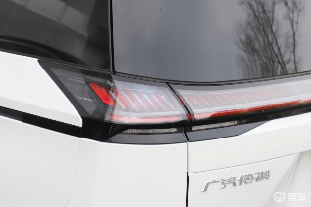 23.28万元的中型mpv也能动力澎湃 诚意满满_易车