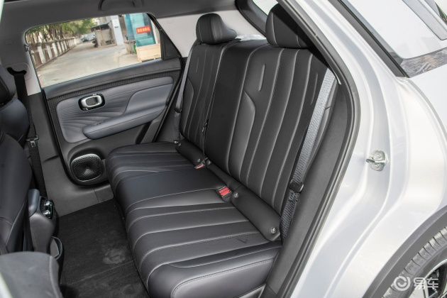 手握6.98万怒提AION UT 轴距达2750mm_易车