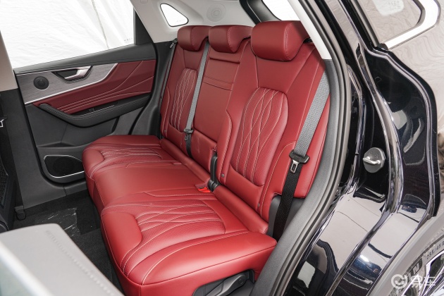 18.68万就能入手自主车，红旗HS5车长近4785mm_易车