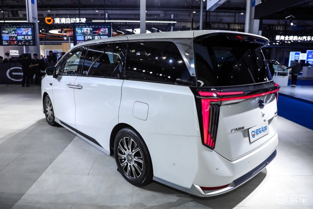 26.99万拿下中大型mpv 不仅有好看的皮囊_易车