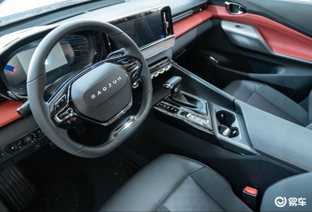 瓦罐车车内能躺2人车顶可放行李配1.5T+8速自动挡_易车