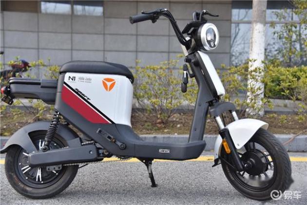 线上专供款！雅迪N1这个“轻量级选手”的表现你打几分？_易车