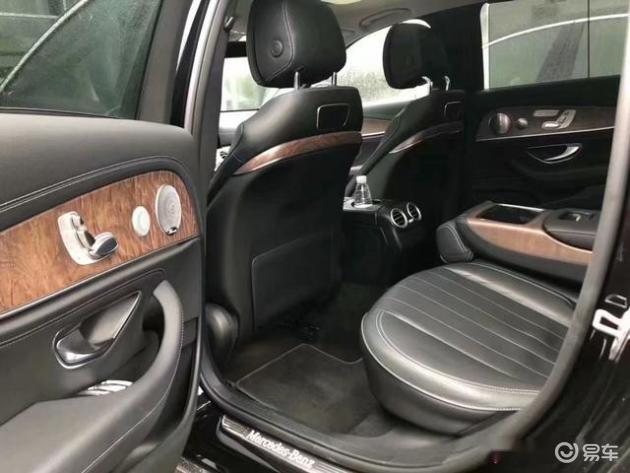 奔驰E320L：它是一台搭载3.0TV6发动机的老款奔驰E级轿车_易车