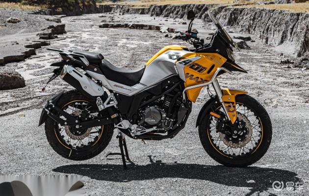 赛科龙RX401对比本田CB400X,RX401更专业。_易车