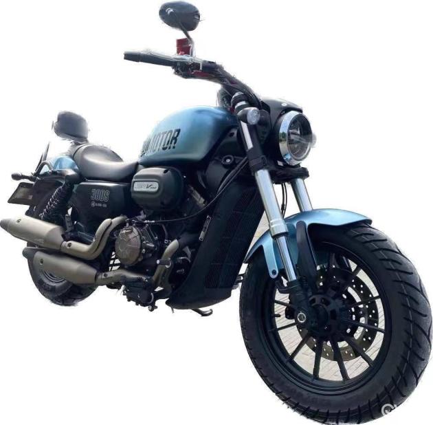 努力塑造硬汉形象的QJMOTOR闪300_易车