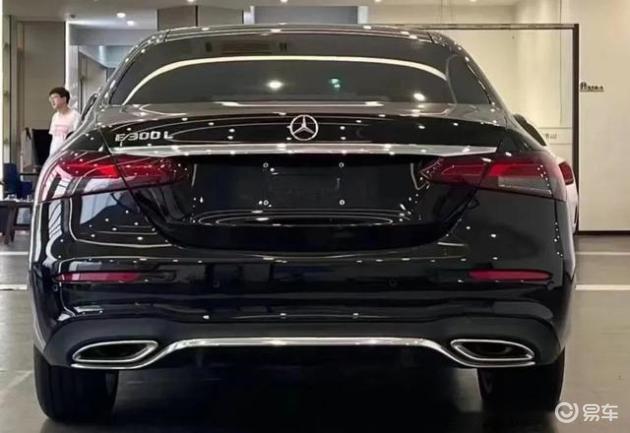 奔驰E级系列（三）23款E300L 尊贵型的配置、差异点与报价_易车