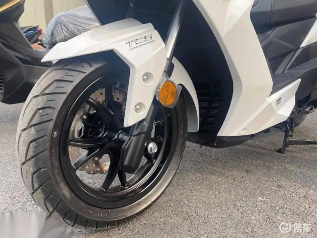 体验光阳Racing X150 长征版｜适合长途旅行的运动踏板车_易车