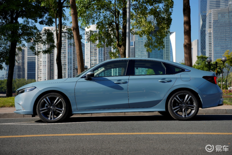 BUFF叠满！F1混动民用版的型格e:HEV为何这么强？_易车