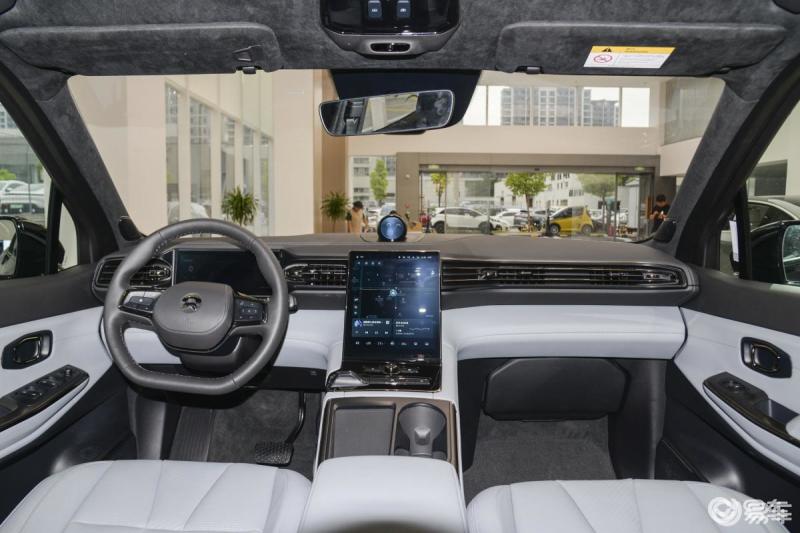 红旗E-HS9和蔚来ES8，谁能代表自主品牌的纯电天花板_易车