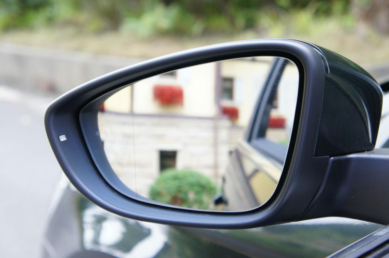 【迈腾B7L V6 3.0FSI DSG旗舰型后视镜镜面（后）图片-汽车图片大全】-易车