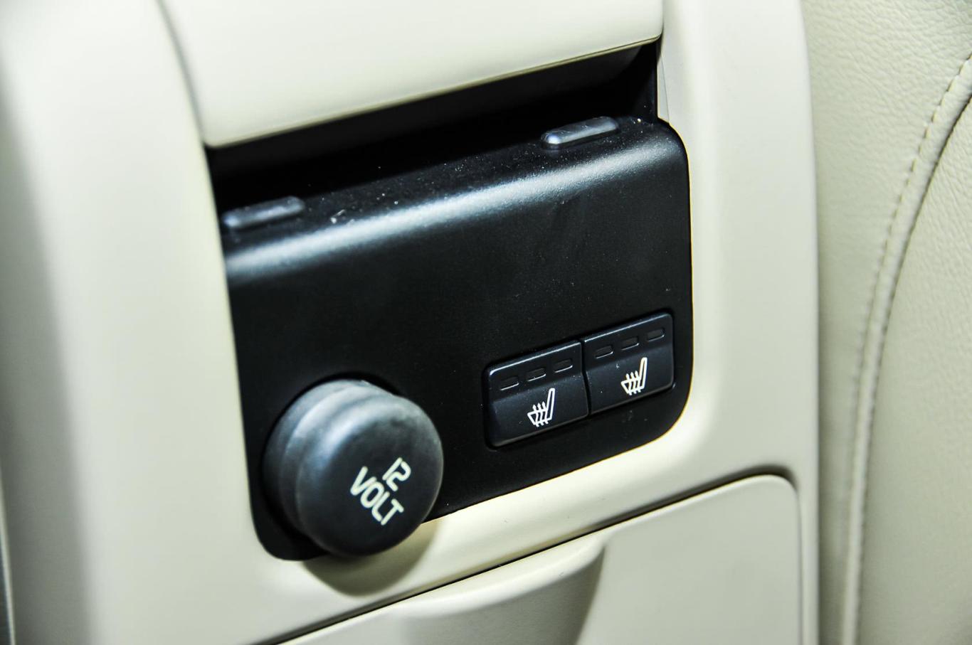 【沃尔沃S602.0T 手自一体 T5 智驭版内饰图片-汽车图片大全】-易车