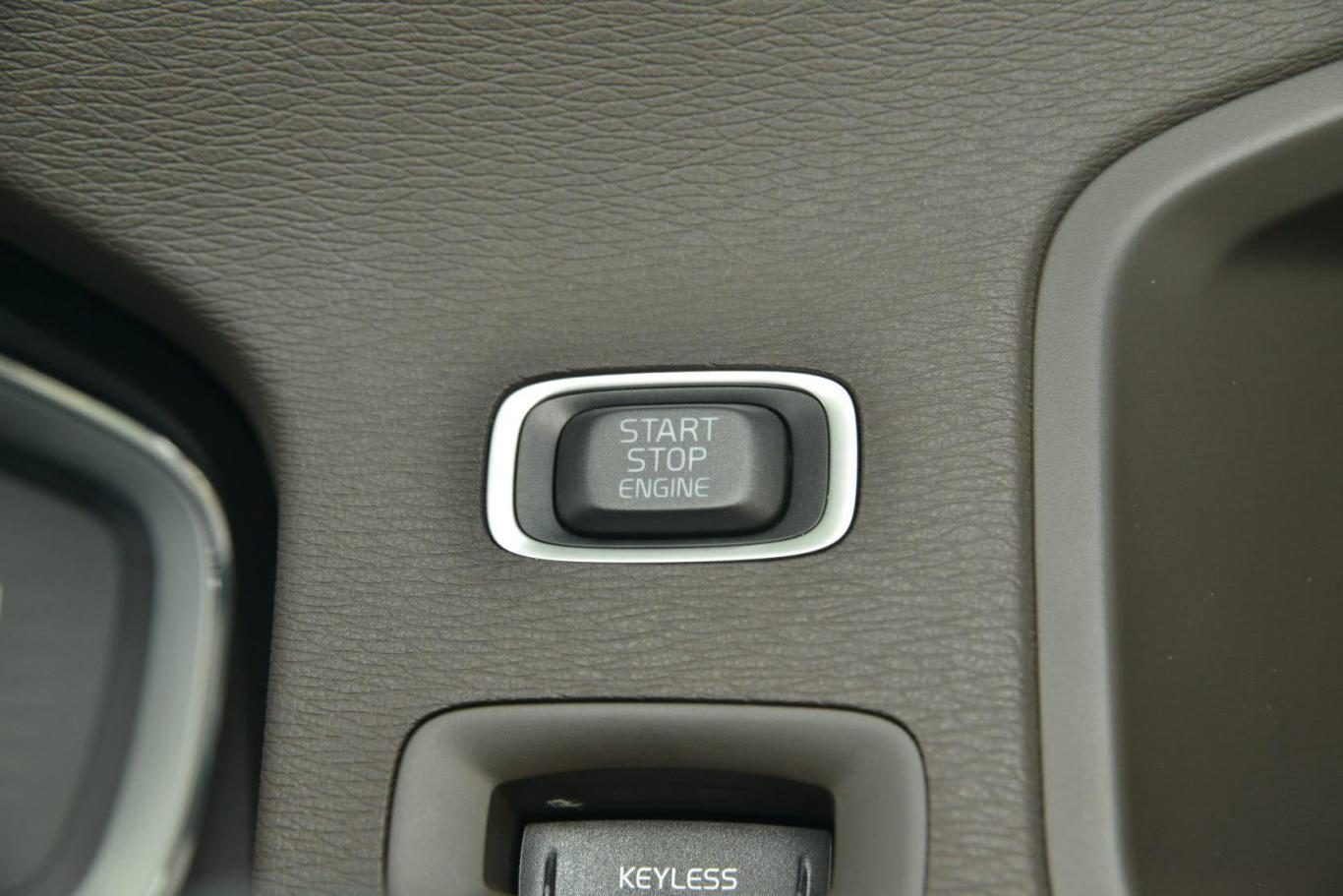 【沃尔沃S602.0T 手自一体 T5 智越版内饰图片-汽车图片大全】-易车