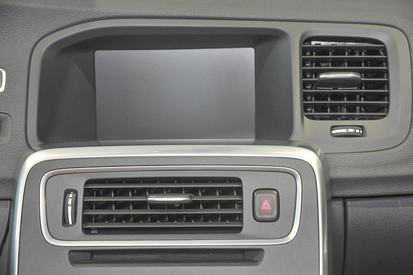 【沃尔沃S602.0T 手自一体 T5 智驭版前出风口图片-汽车图片大全】-易车