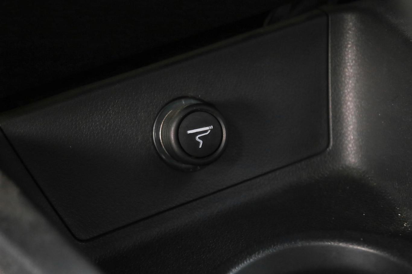 【风神AX3领先版 1.5L 手自一体 尚酷版内饰图片-汽车图片大全】-易车