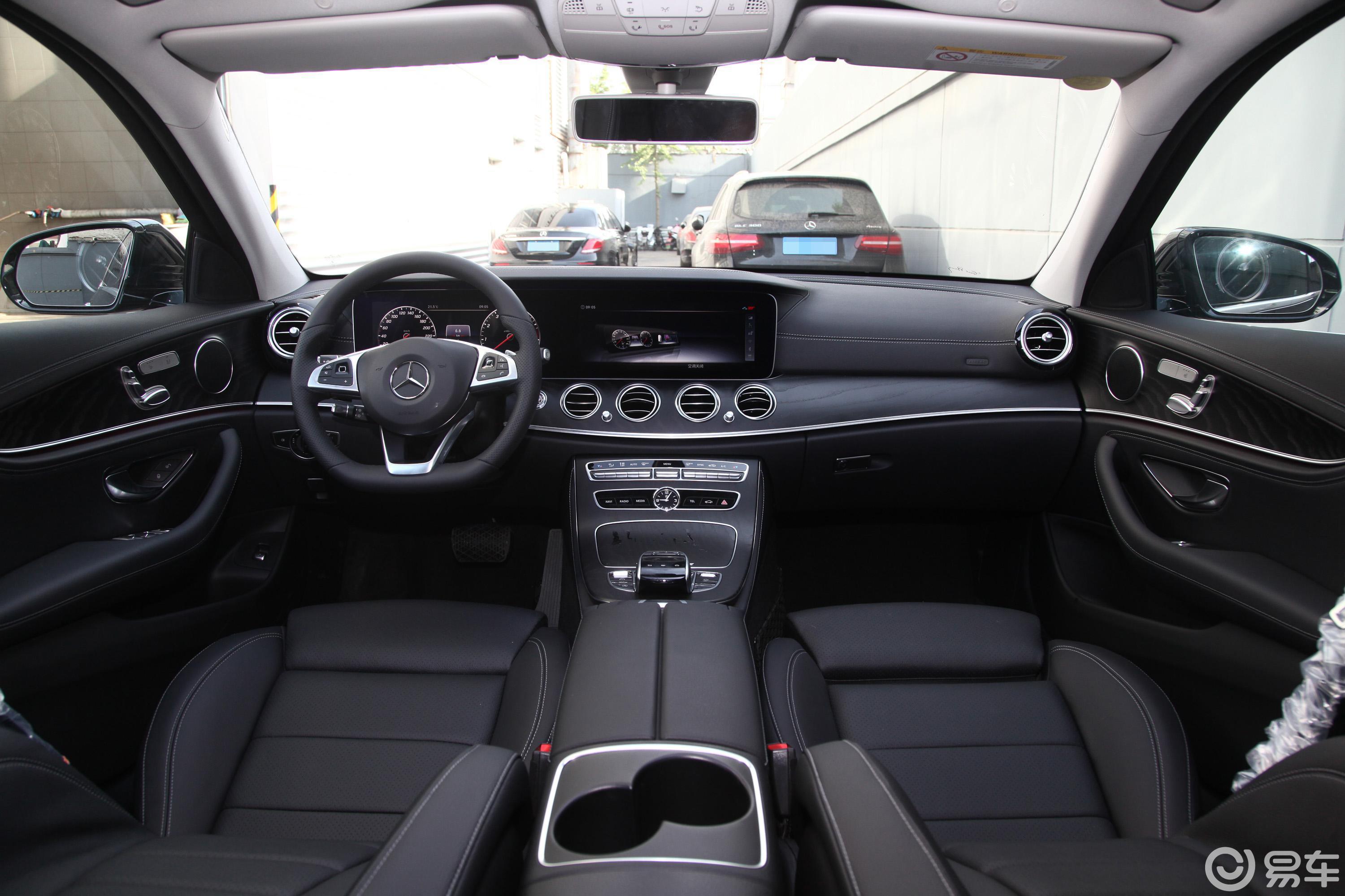 【奔驰E级改款 E 200 L 4MATIC 运动轿车内饰全景正拍图片-汽车图片大全】-易车