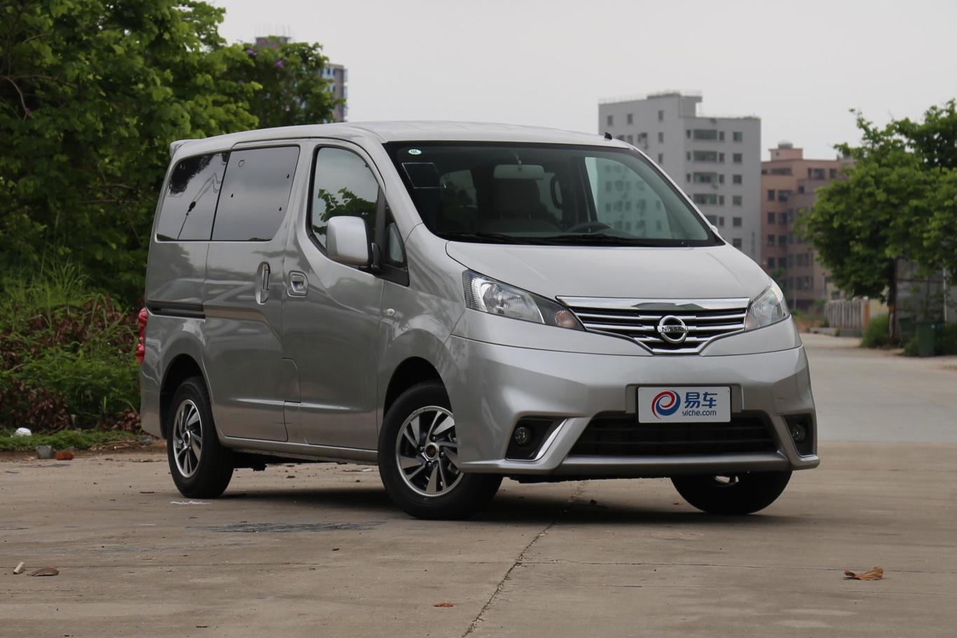 【日产NV2001.6L CVT 尊享版侧前45度车头向右水平图片-汽车图片大全】-易车