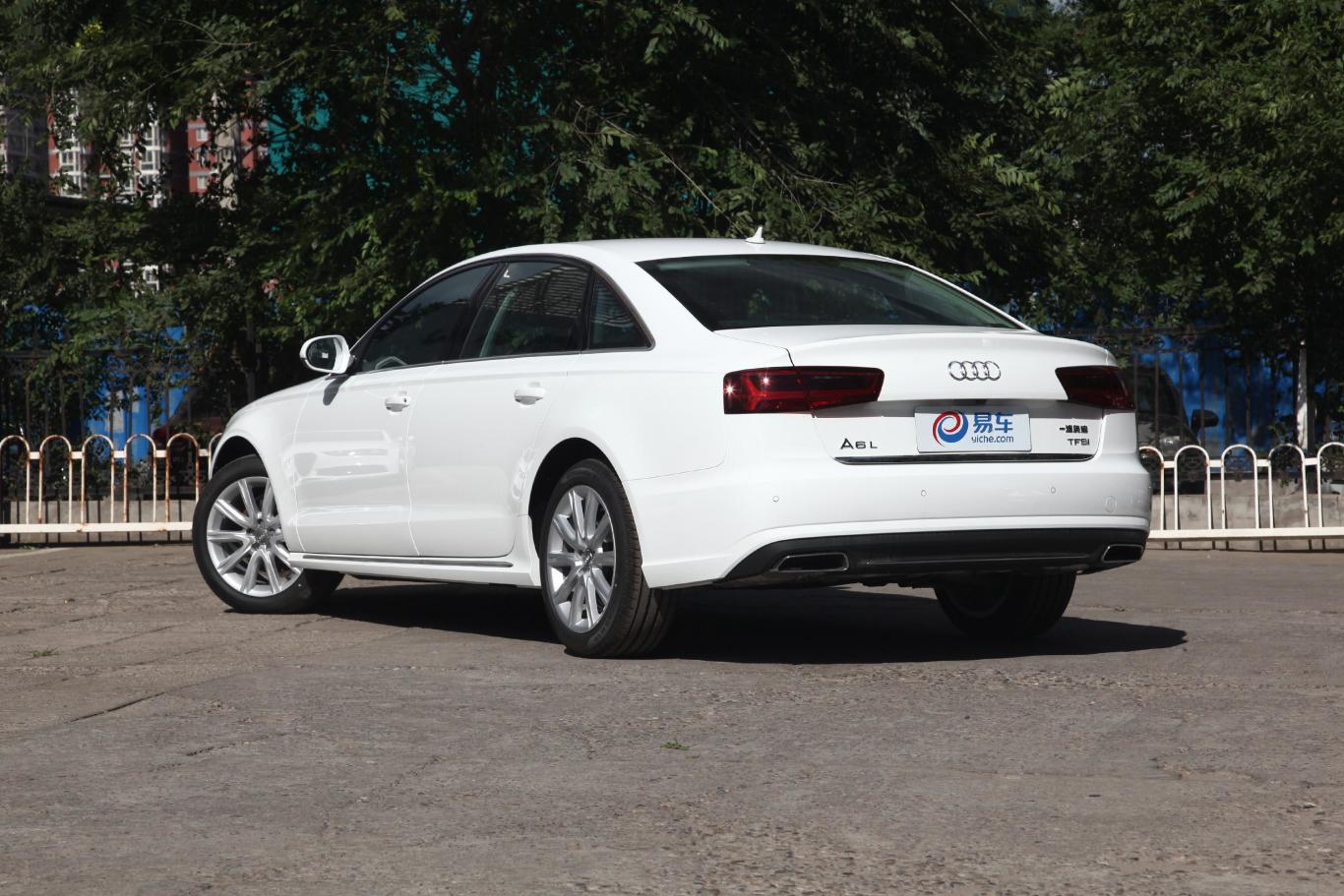 【奥迪A6L30周年纪念版 TFSI 进取版侧后45度车头向左水平图片-汽车图片大全】-易车