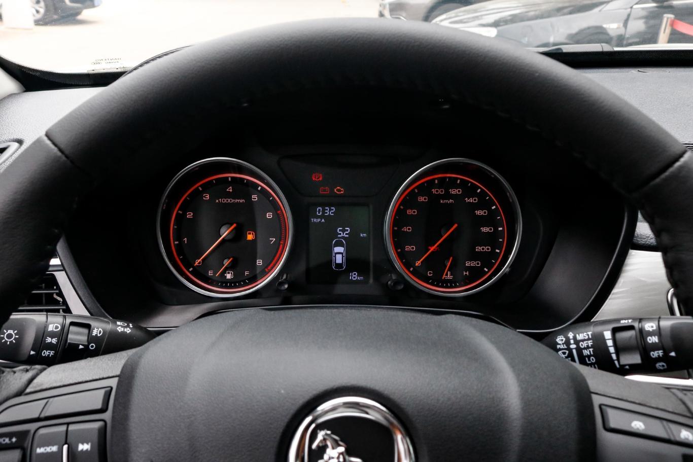 【汉腾X51.5T 手动 精英版 国V内饰图片-汽车图片大全】-易车