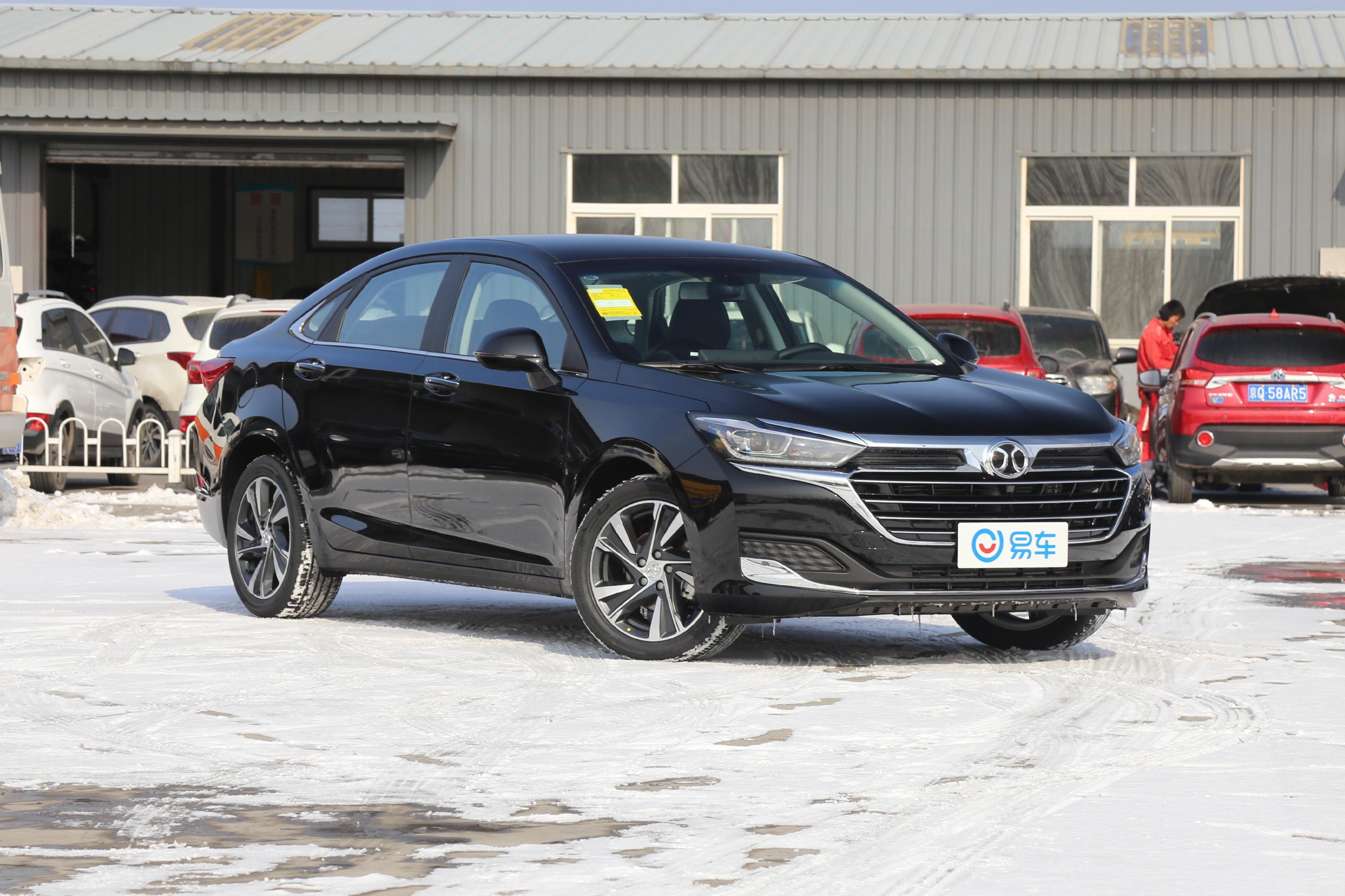 内外兼修的北京U7 到底哪款更值得入手_易车