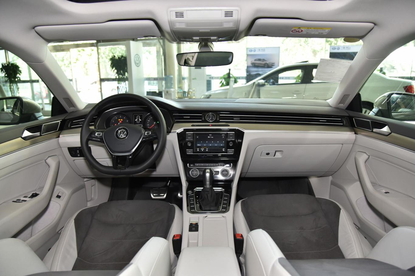 【一汽-大众CC330TSI 双离合 华颜版 国VI内饰全景正拍图片-汽车图片大全】-易车