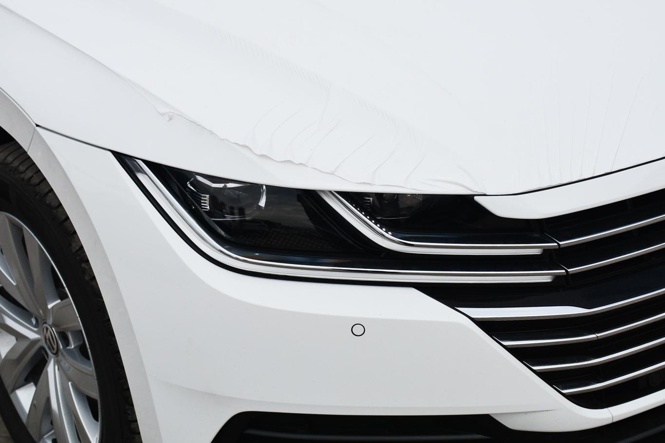 【一汽-大众CC330TSI 双离合 华颜版 国VI大灯侧45度俯拍图片-汽车图片大全】-易车