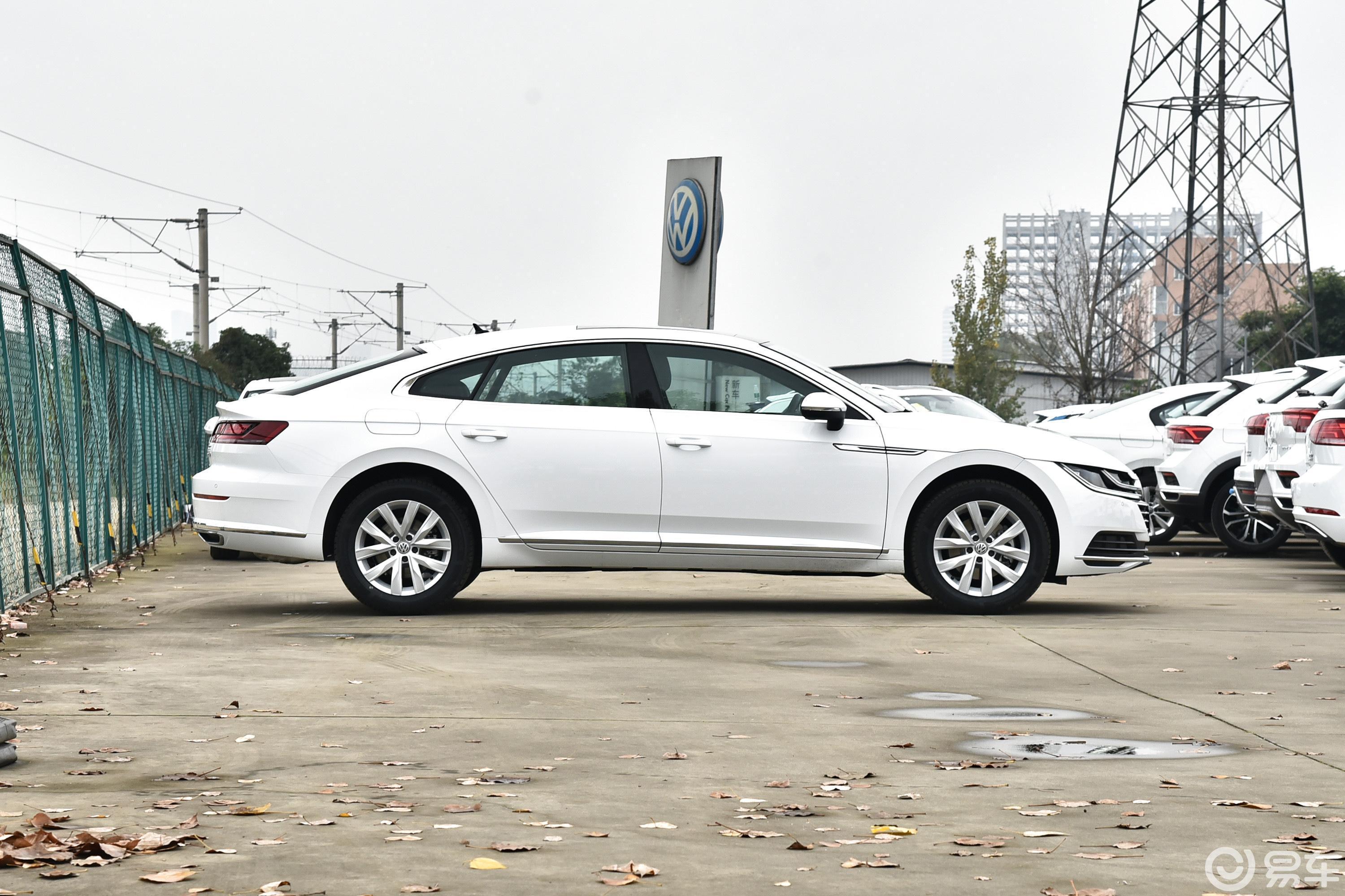 【一汽-大众CC330TSI 双离合 华颜版 国V正侧车头向右水平图片-汽车图片大全】-易车