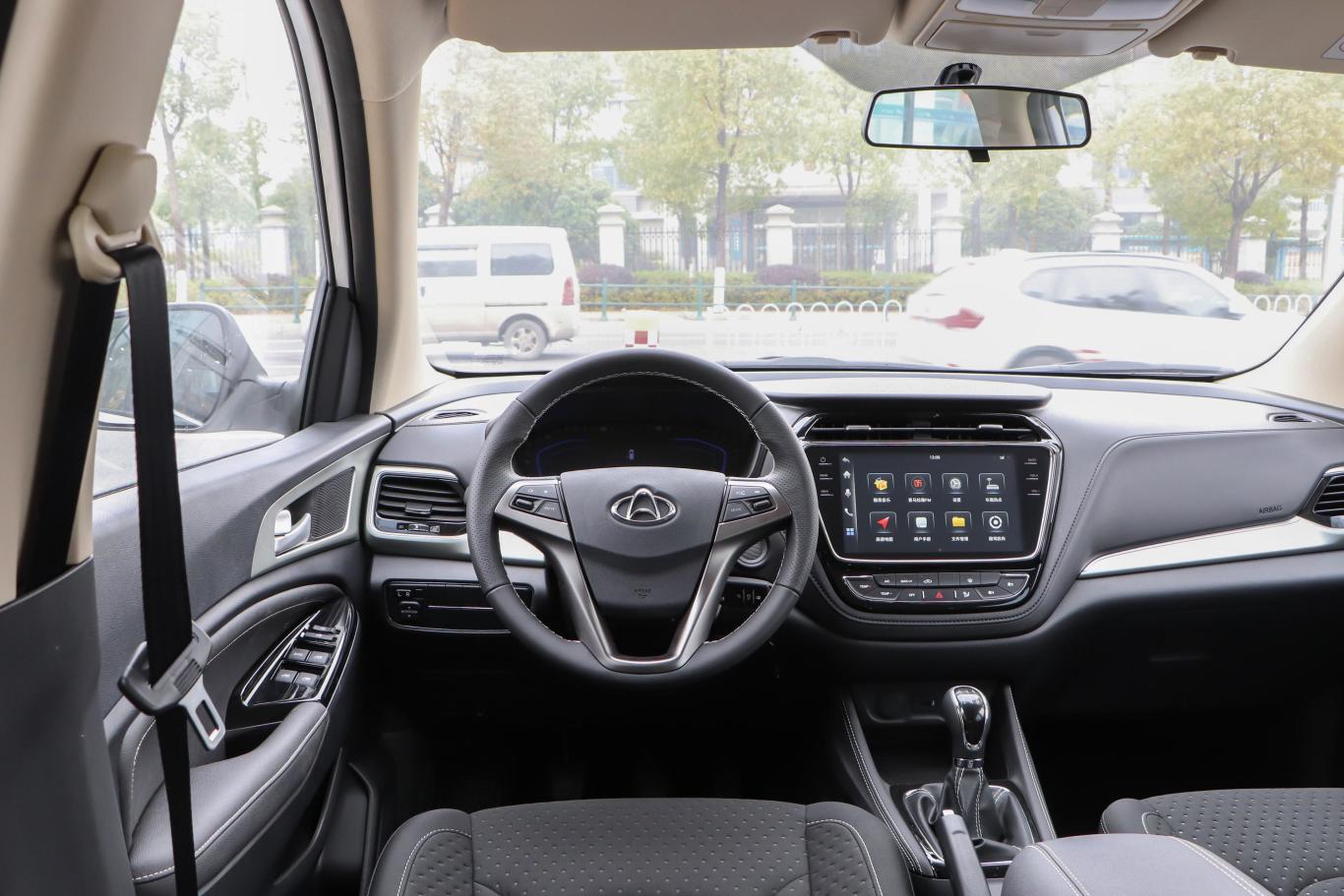 【长安欧尚A8001.6L 手动 舒适型 国V驾驶位区域图片-汽车图片大全】-易车