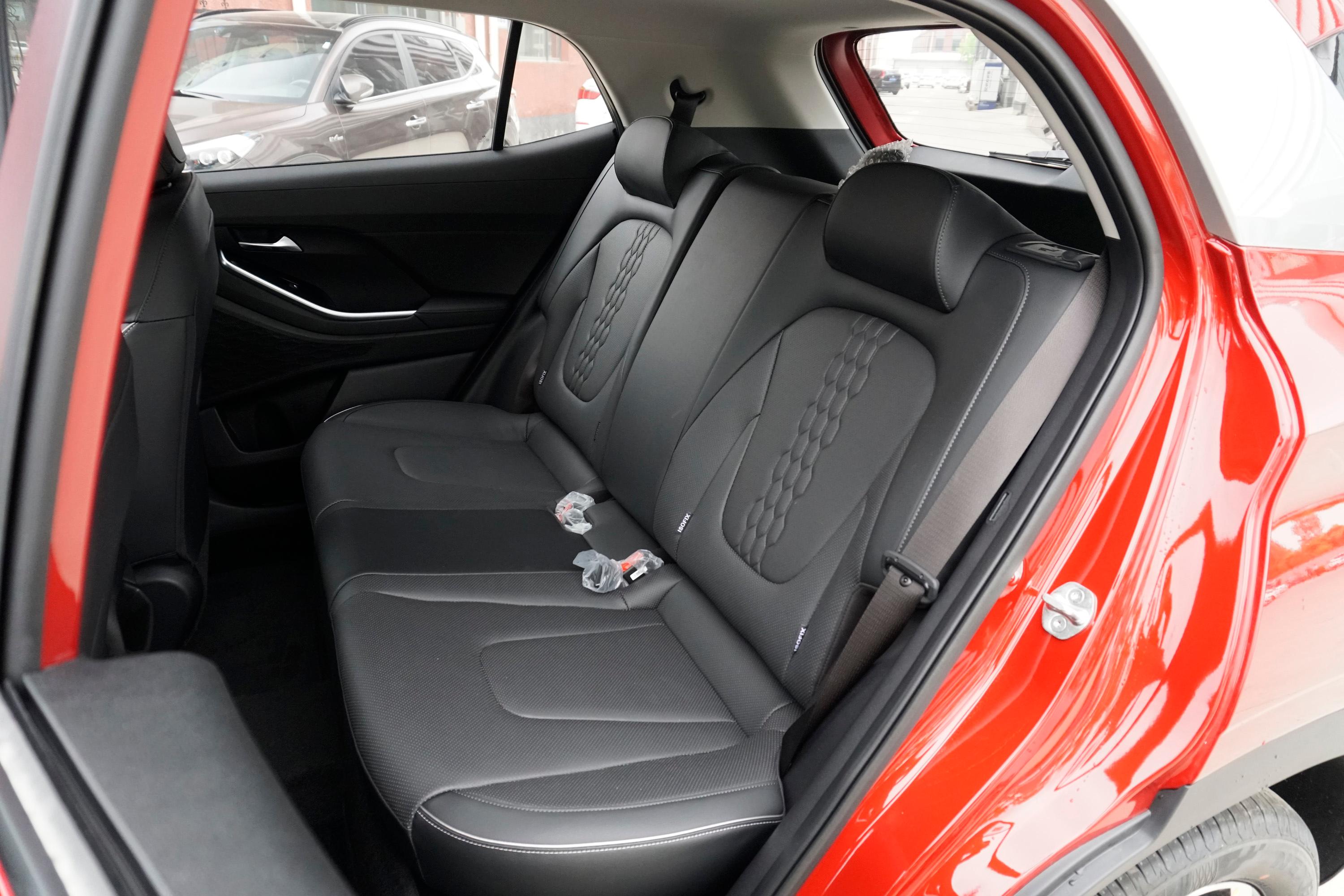 现代ix25外观完美!内饰酷炫! 能压马路,能顾家_易车