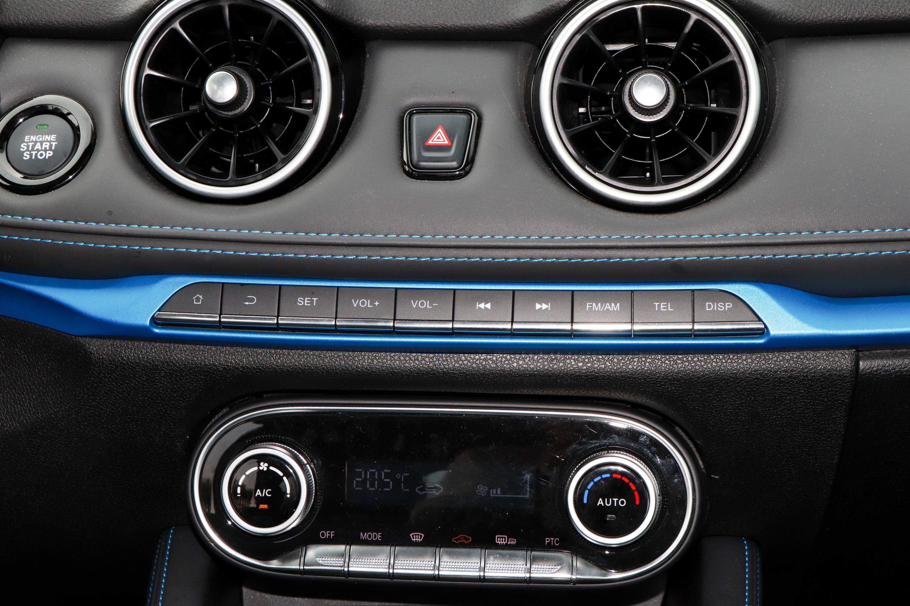 瑞驰新能源S513购车手册 配置确实丰富_易车