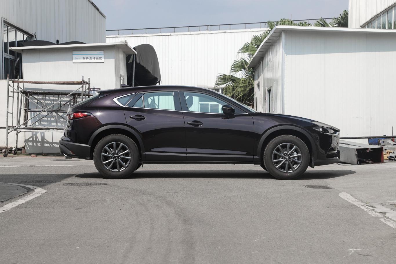 【马自达CX-42.0L 手自一体 两驱 蓝天活力版正侧车头向右水平图片-汽车图片大全】-易车