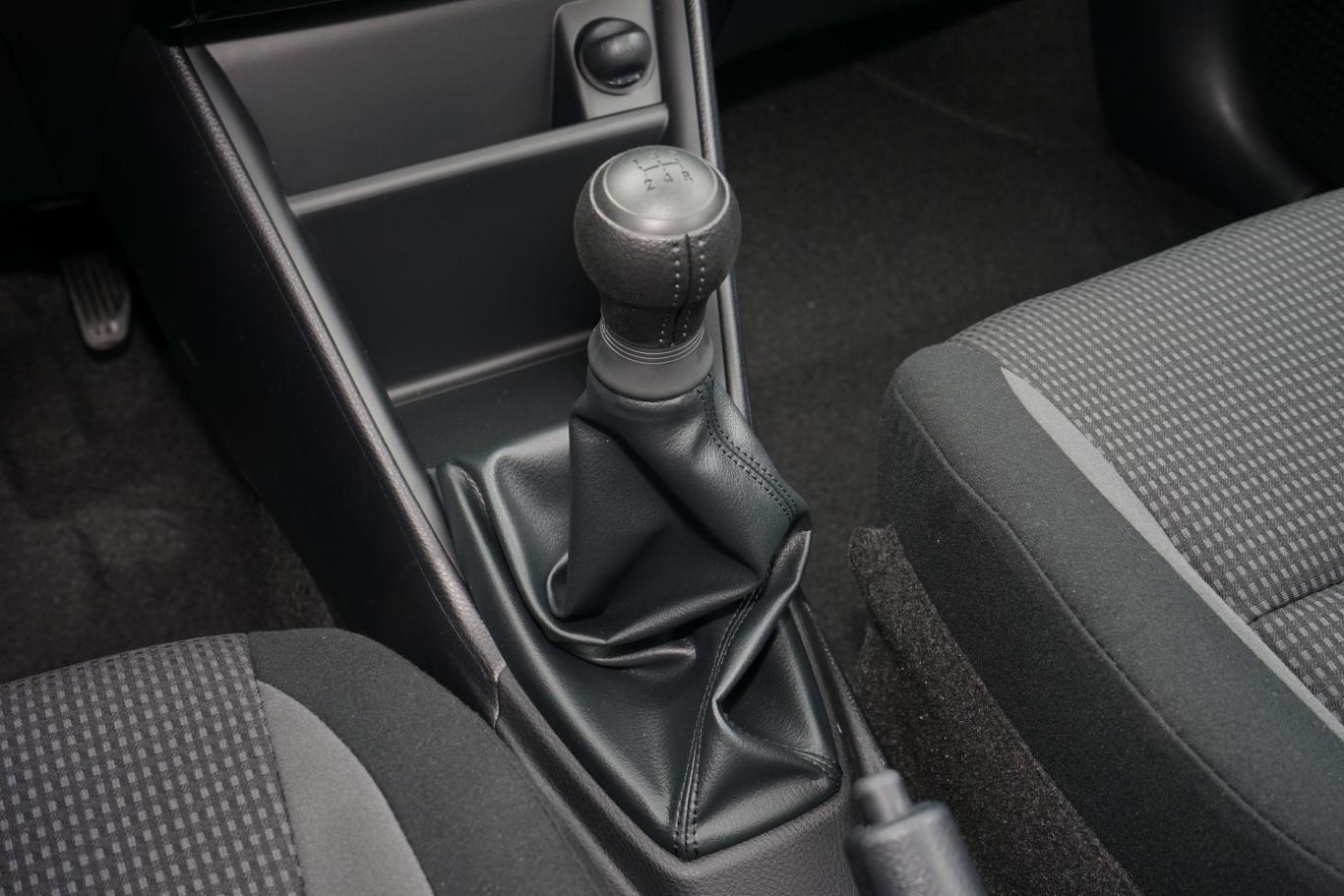 【威驰1.5L 手动前行版换挡装置图片-汽车图片大全】-易车