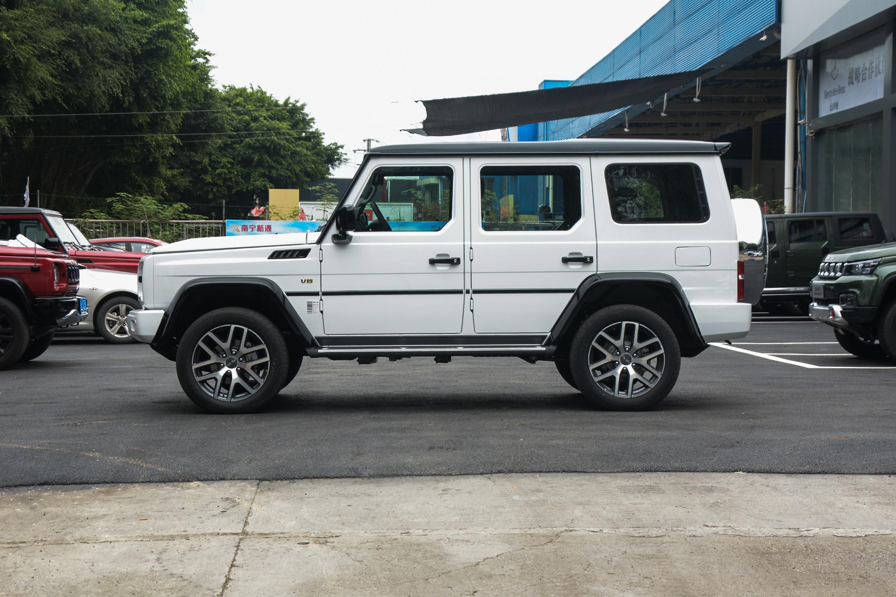 北京BJ80究竟藏着什么秘密 超高性价比的"大块头"_易车