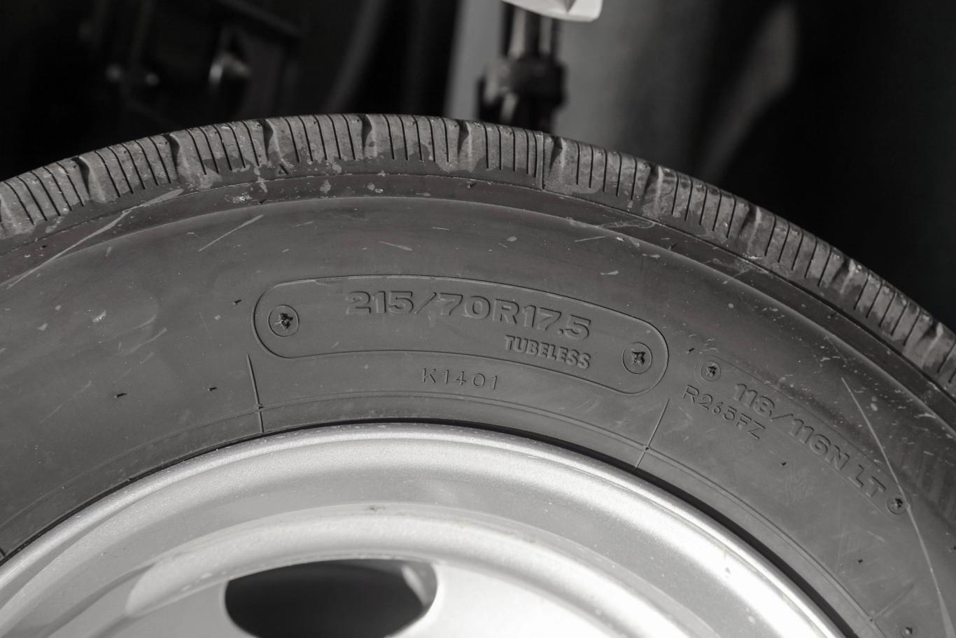 【柯斯达高级车 4.0L GRB53L-ZCMSK 20座特别版9GR外观图片-汽车图片大全】-易车