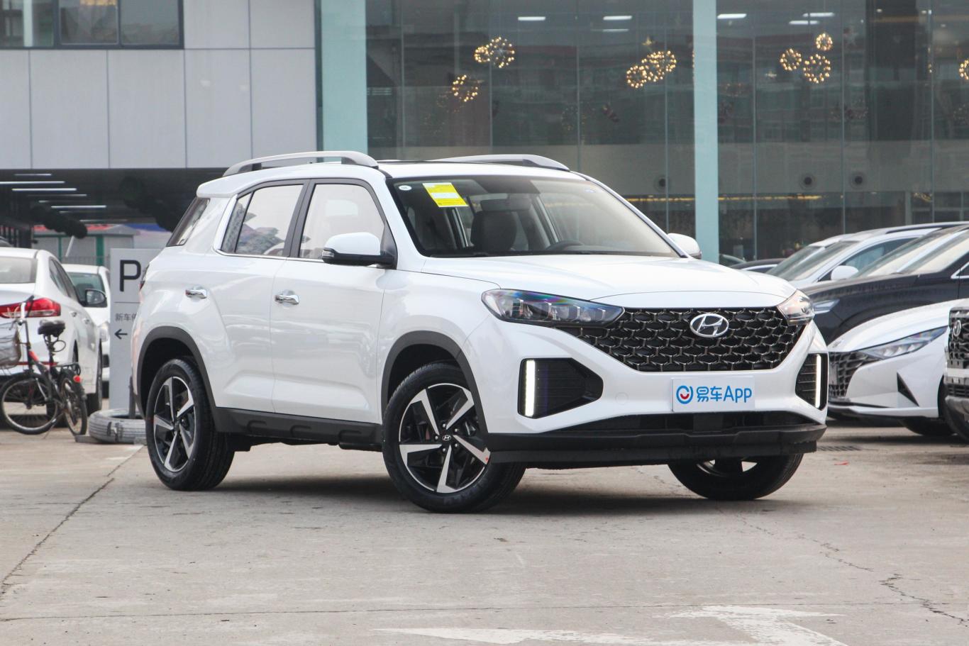 【现代ix352.0L 自动 两驱 领先版GLS侧前45度车头向右水平图片-汽车图片大全】-易车