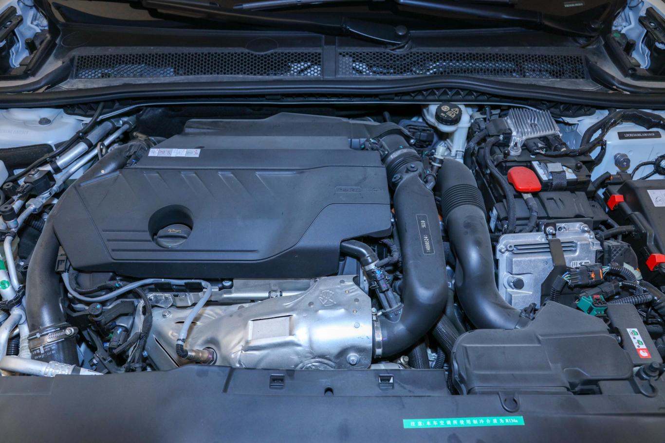 【标致508L PHEV1.6T 手自一体 插混科技版发动机特写图片-汽车图片大全】-易车