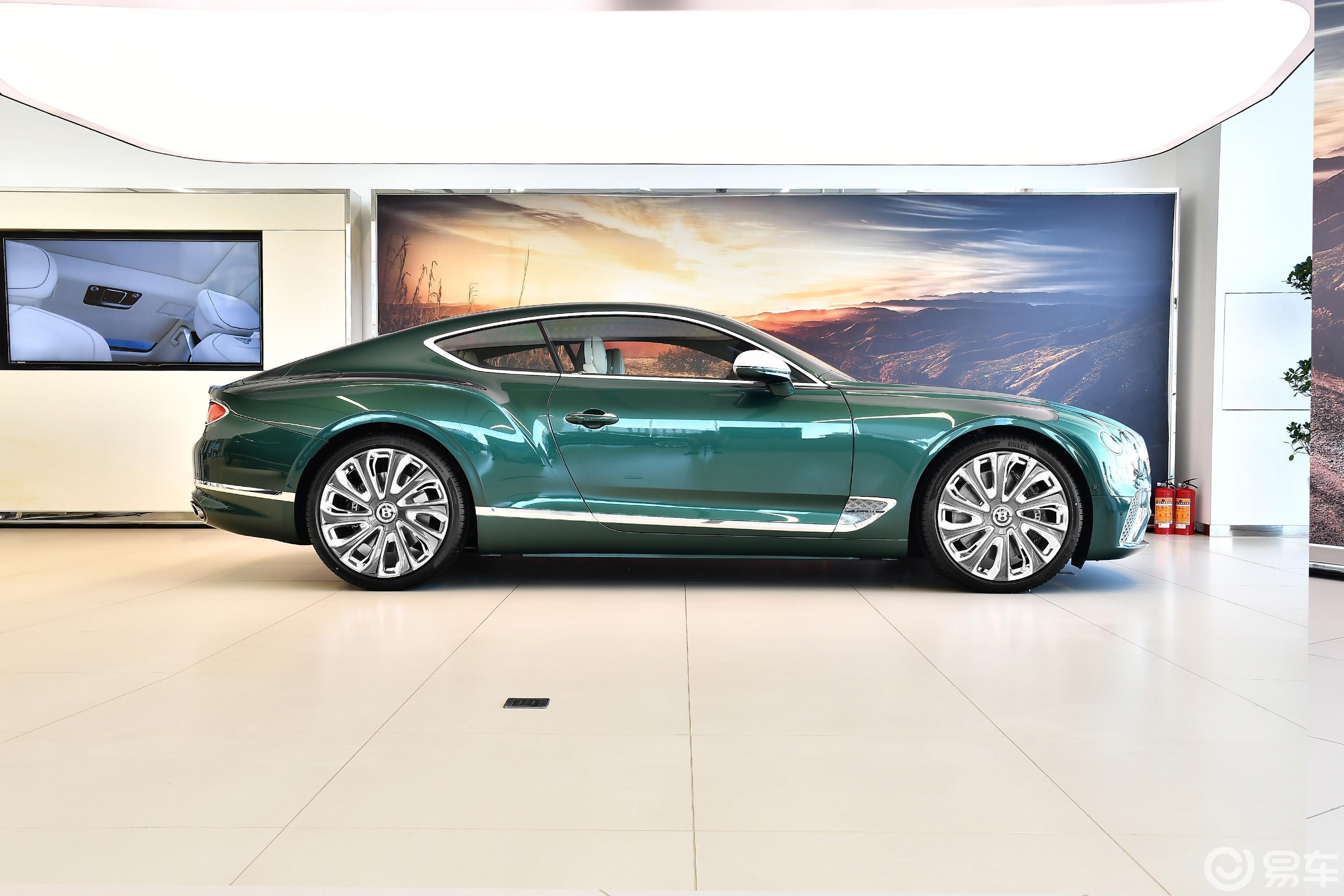 【欧陆GT 4.0T V8 Mulliner正侧车头向右水平图片-汽车图片大全】-易车