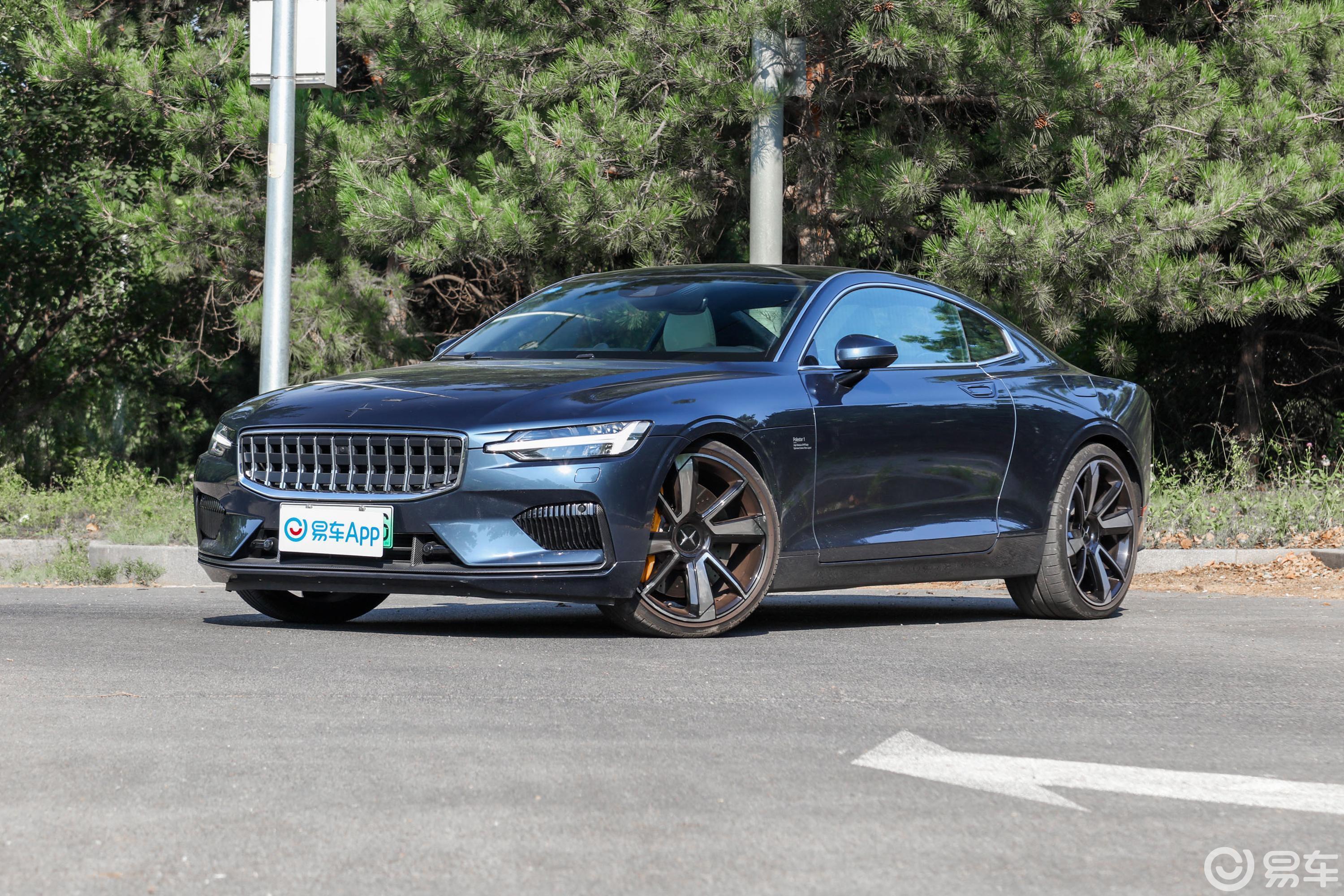 【Polestar 12.0T 135km 标准型侧前45度车头向左水平图片-汽车图片大全】-易车