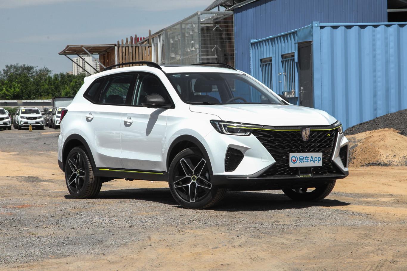 【荣威RX5PLUS 330TGI 双离合 国潮智尊版侧前45度车头向右水平图片-汽车图片大全】-易车