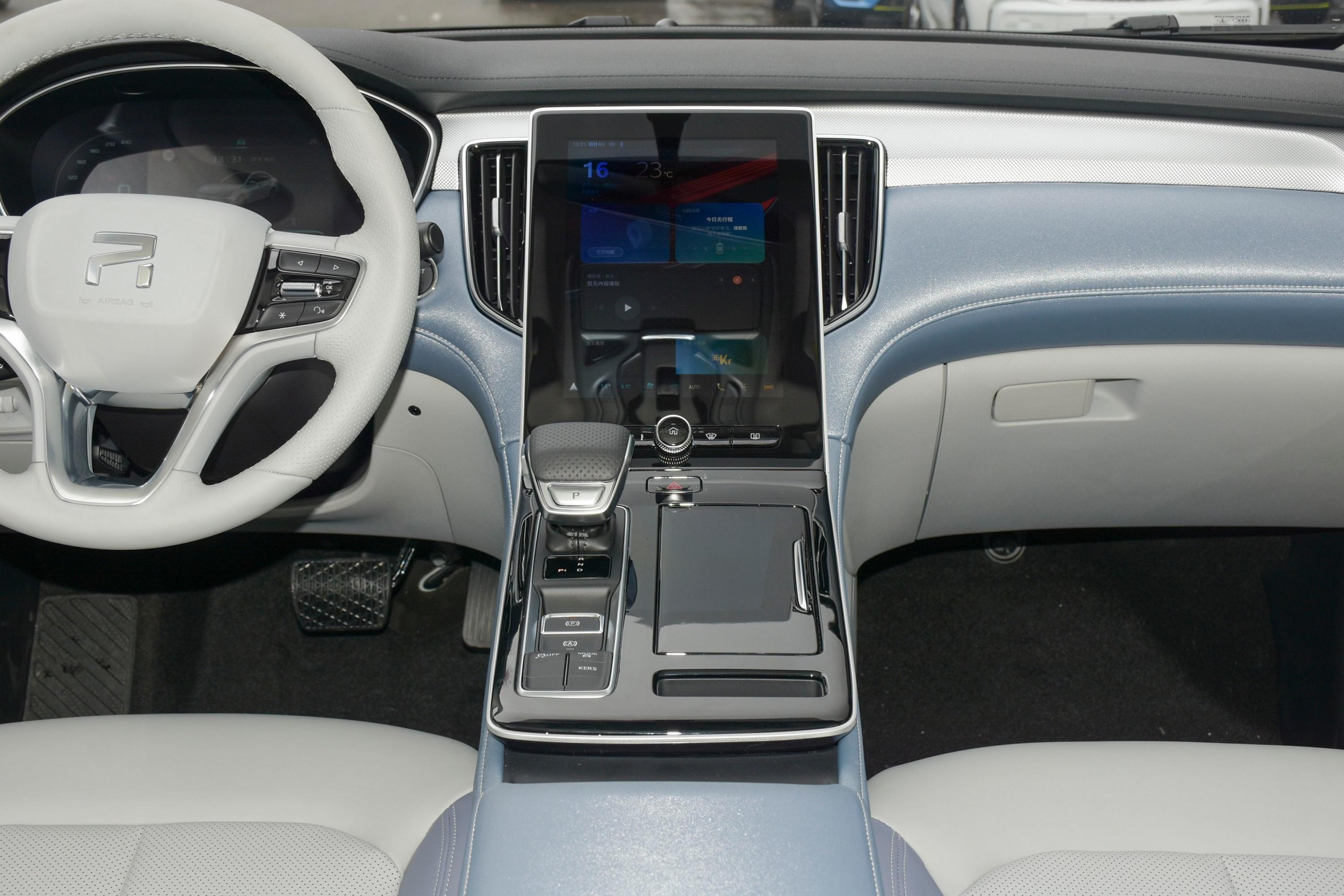 “最美”紧凑型车，R汽车 ER6外观是亮点_易车