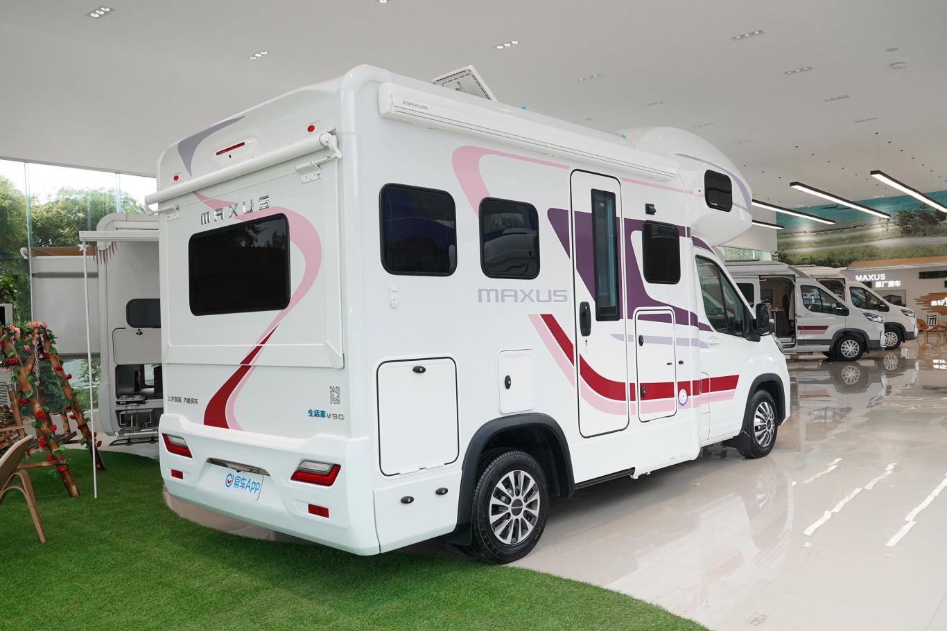 【上汽大通MAXUS V90房车生活家V90 2.0T 自动 双拓旗舰版正侧车头向右水平图片-汽车图片大全】-易车