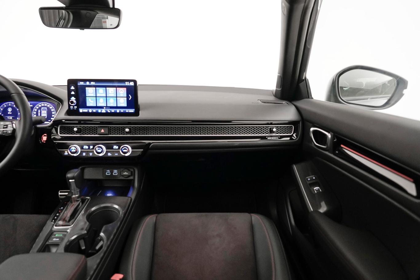 【思域240TURBO CVT燃擎版副驾驶位区域图片-汽车图片大全】-易车